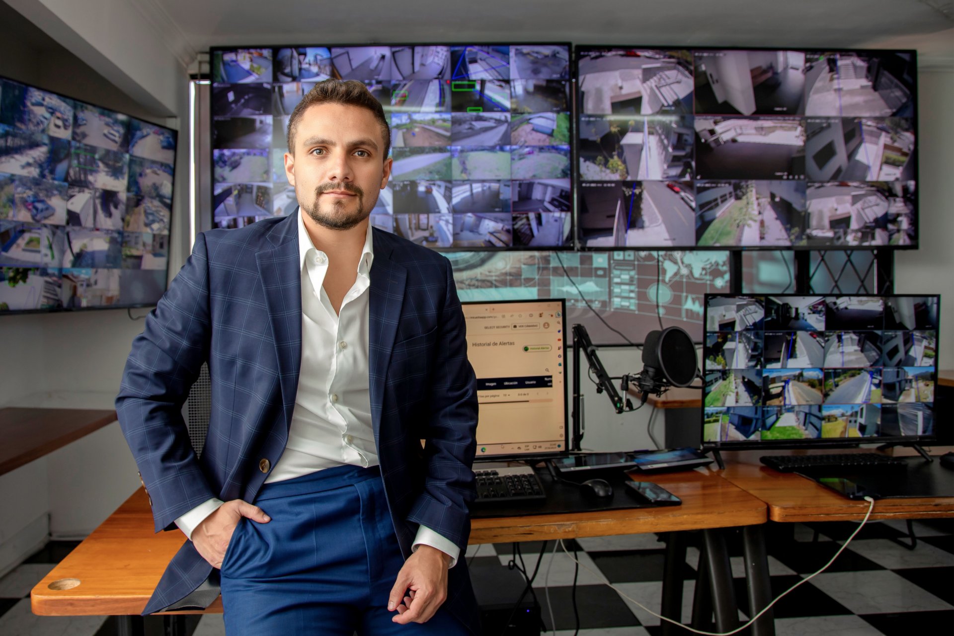 El equipo, la base de esta empresa de seguridad que se alista para ...