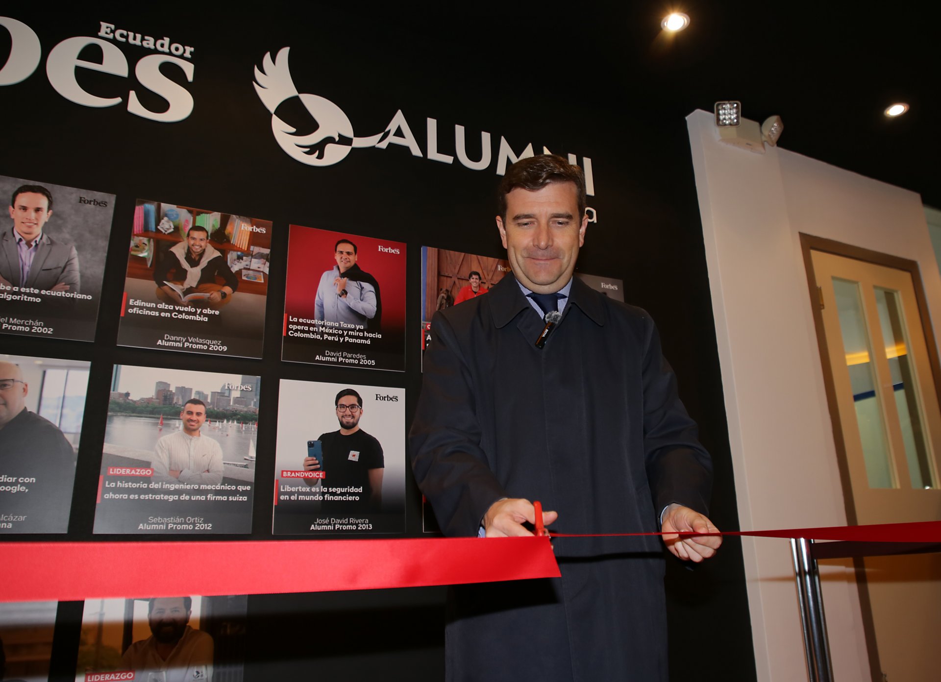 Un 'muro Forbes' suma soñadores y hacedores en el Intisana Business ...