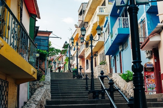 "Mi" país - Forbes Ecuador