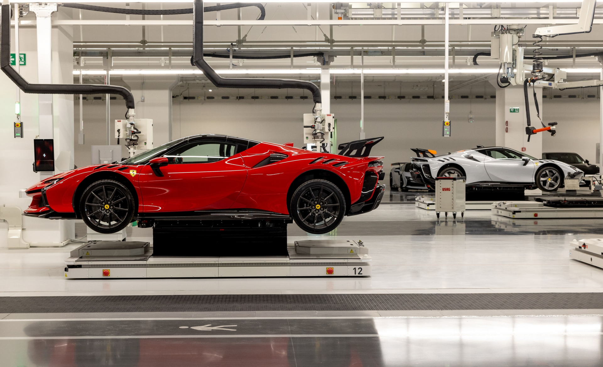 El primer Ferrari eléctrico llegará este año: ¿cuánto costará? - Forbes ...