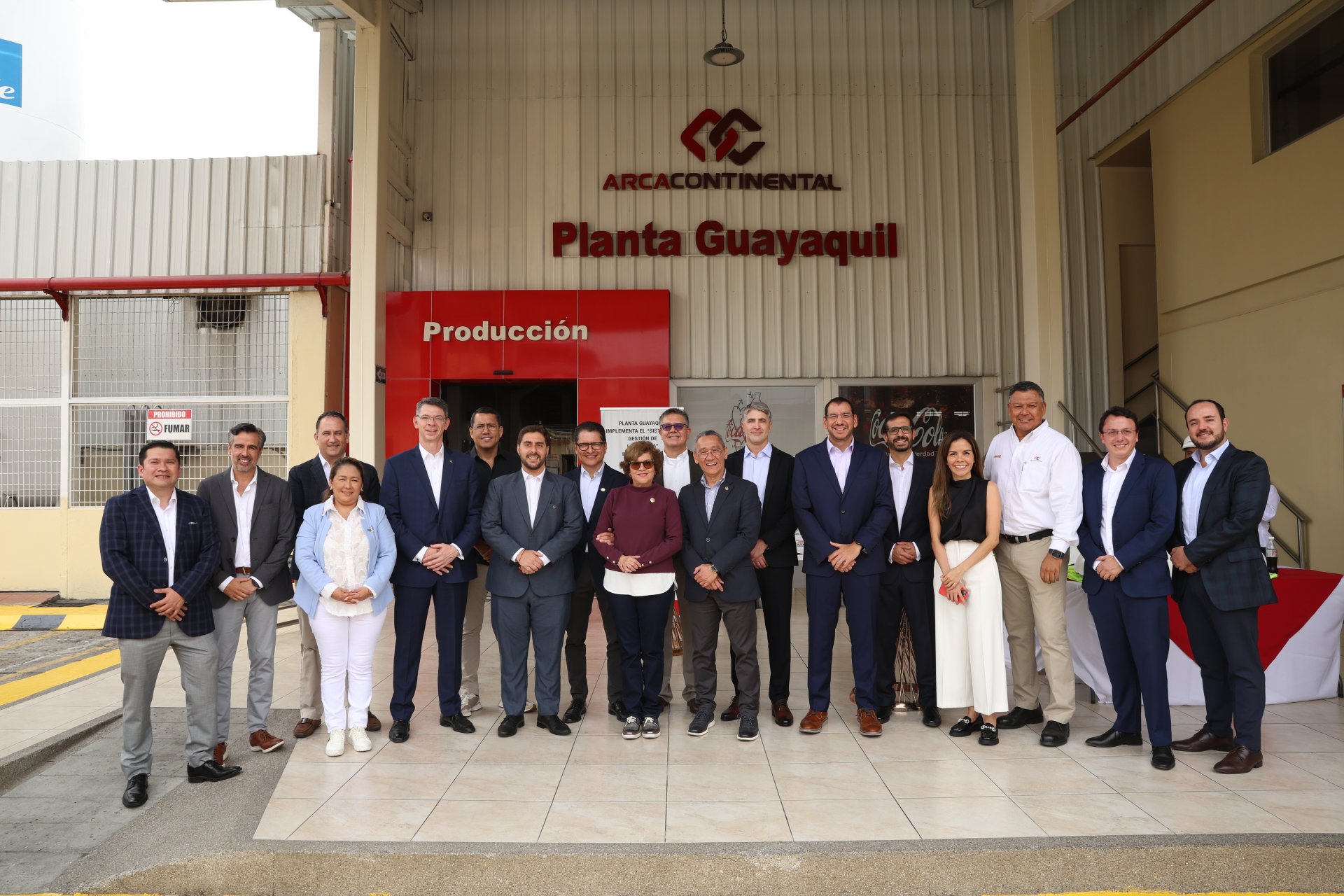Arca Continental invirtió US$ 23 millones en una nueva línea de envases ...