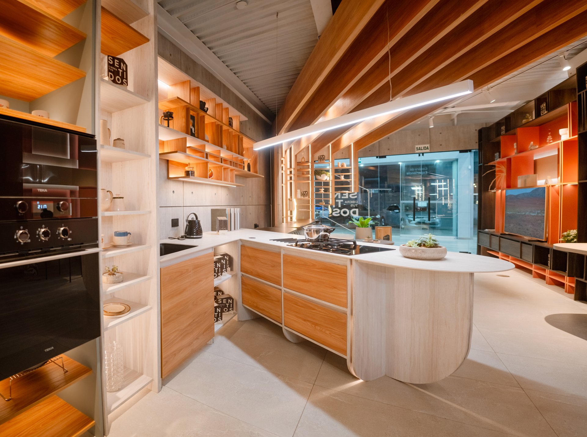 Novopan invirtió US$ 65.000 en un centro de experiencia en Trujillo ...