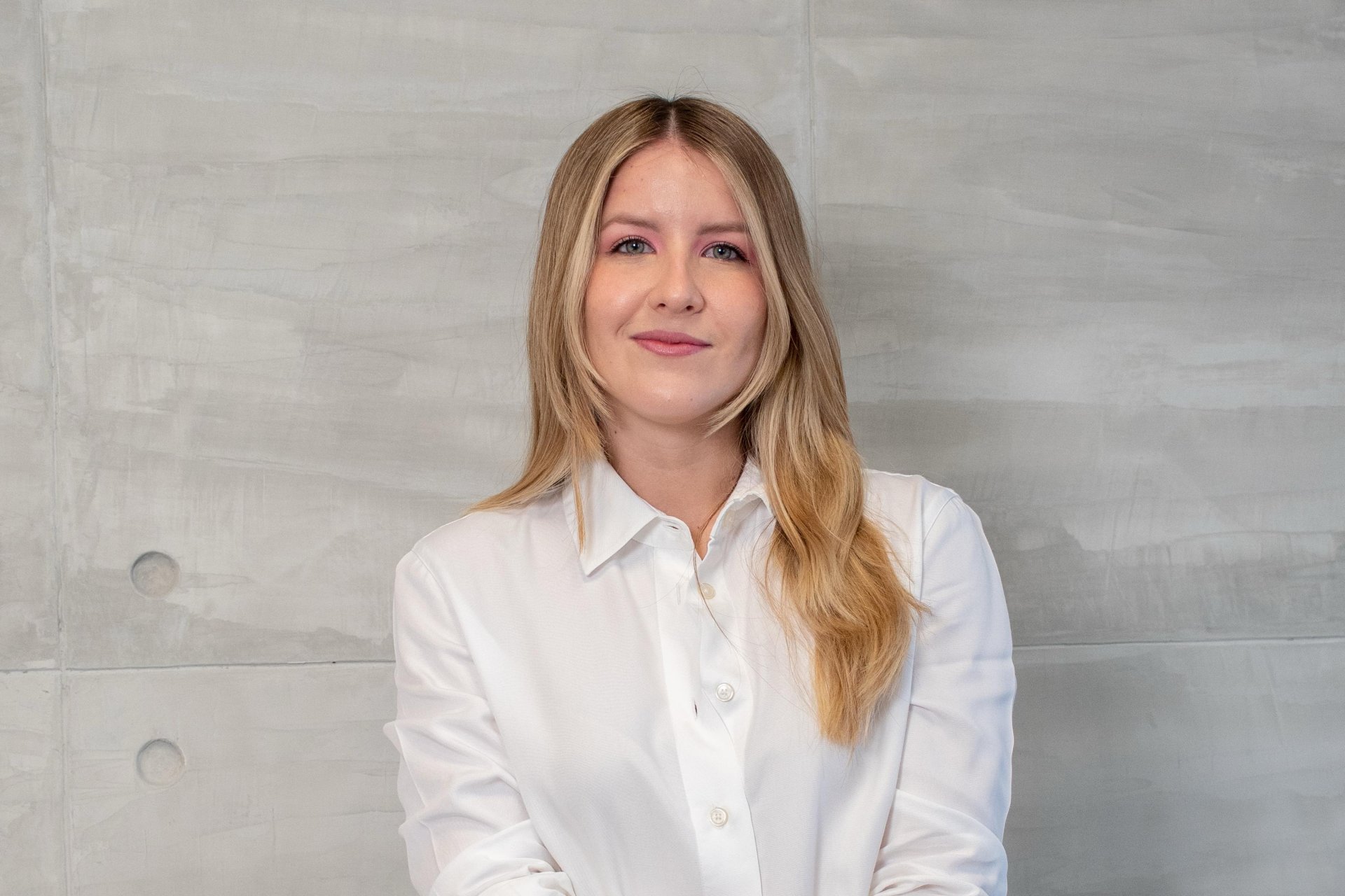 Ariana Arias, la periodista que convirtió su casa en una agencia ...