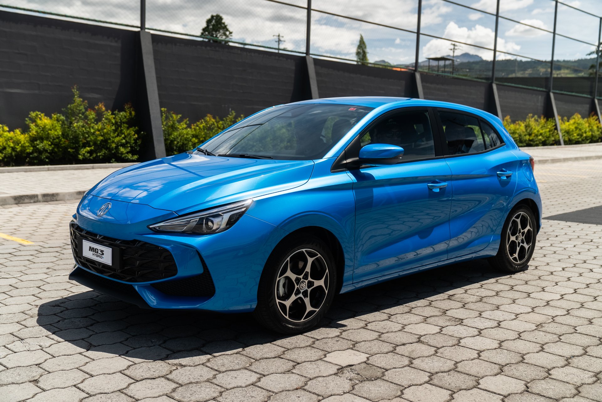 El MG3 Hybrid+ se estrena en ecuador con un exclusivo test drive ...